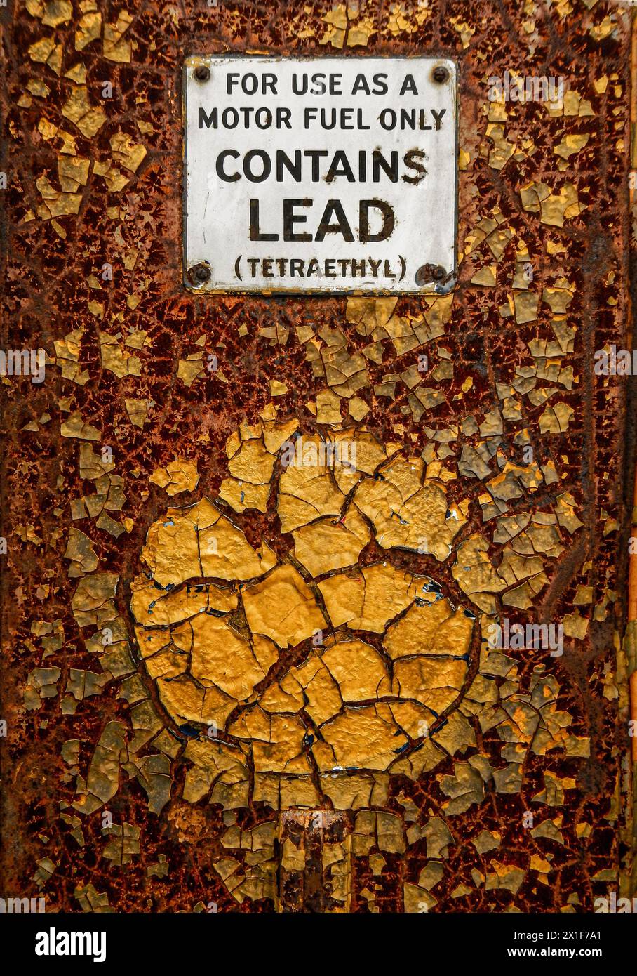 Rusted petrol pump hi-res stock photography and images - Alamy