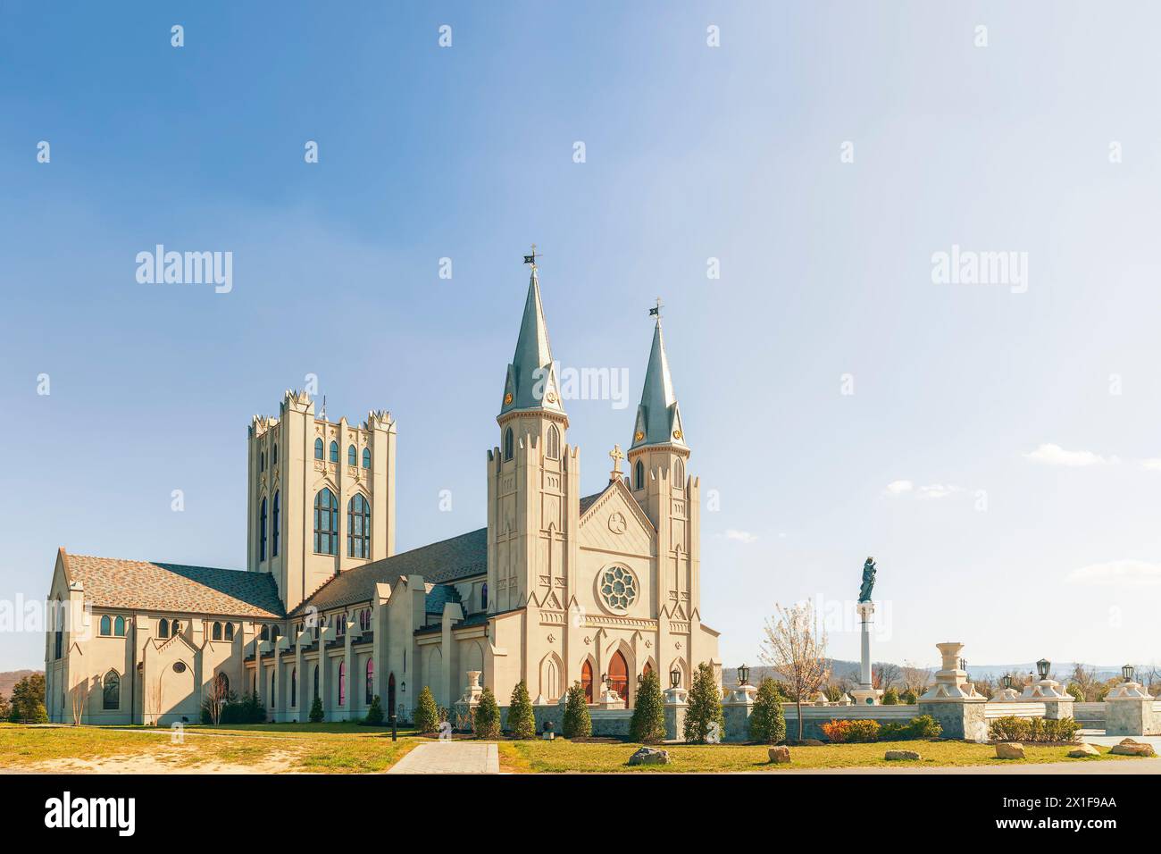 Front Royal, Virginia. USA - March 29, 2024 - Exterior view of the ...