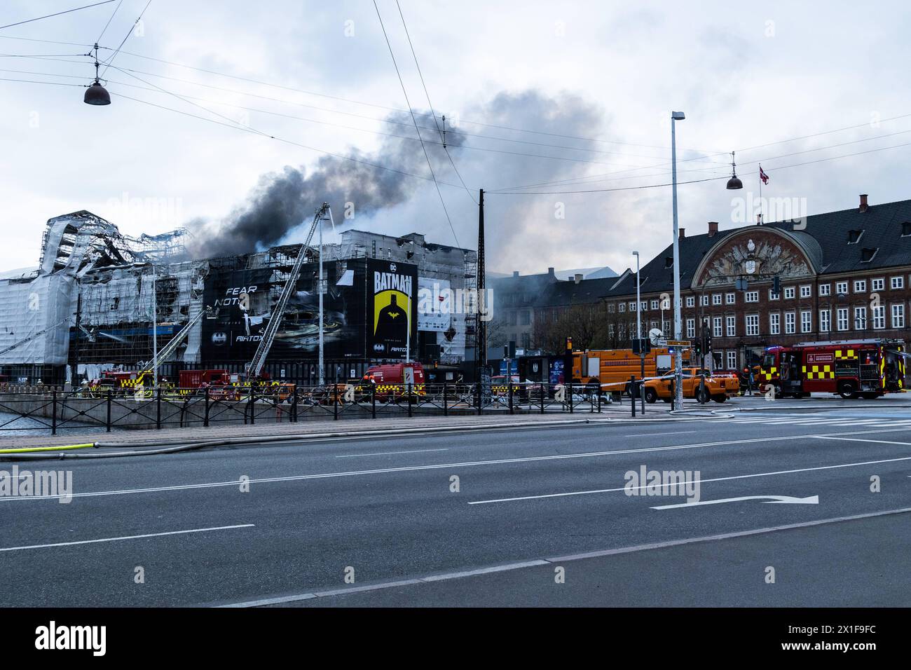 A huge fire has engulfed Copenhagens old Stock Exchange Boersen, one of ...