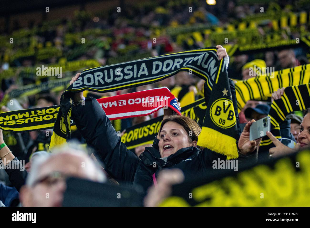 Bvb champions league fans hi-res stock photography and images - Alamy