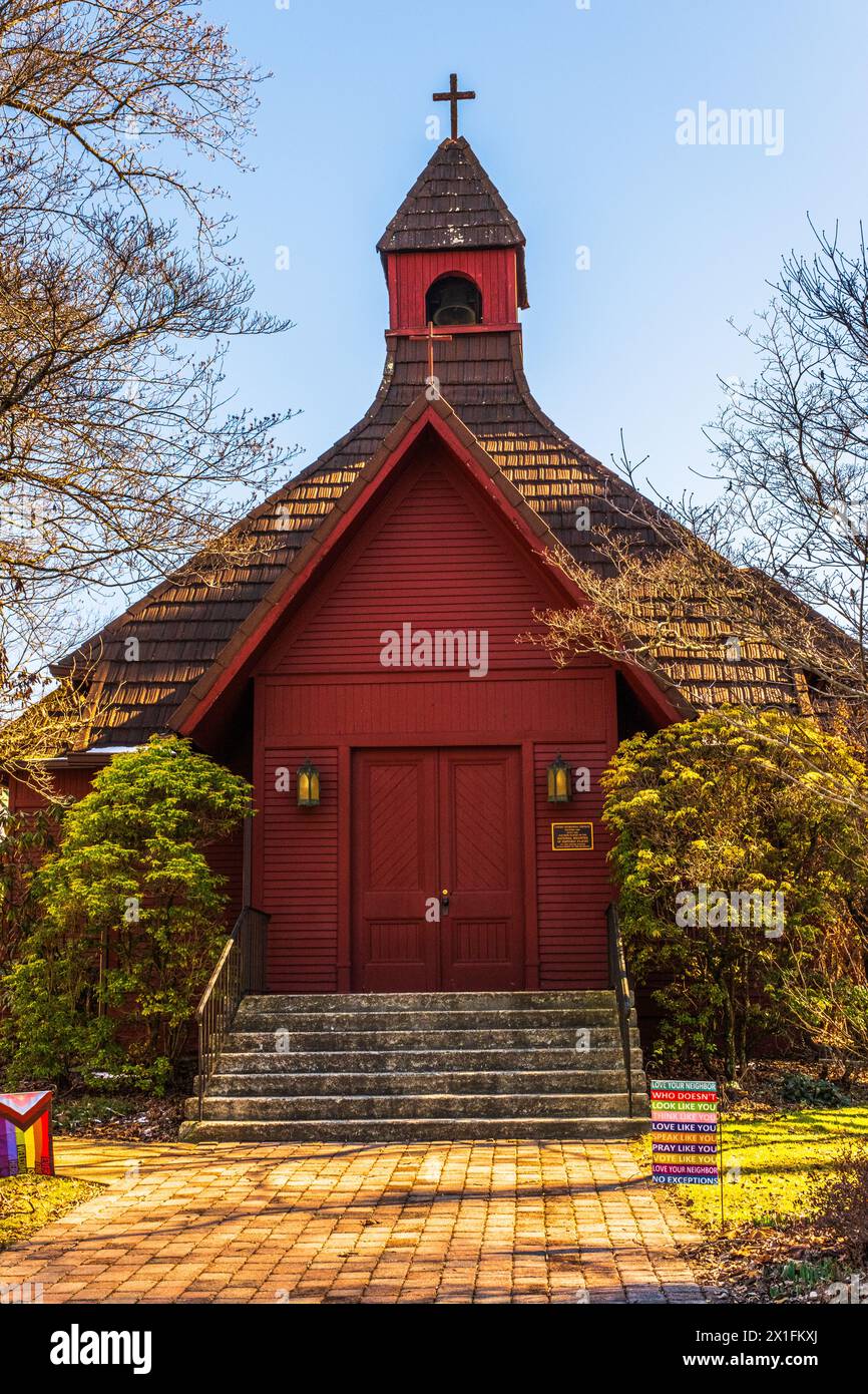 Big Stone Gap VA, USA-February 19, 2024: Christ Episcopal Church front ...