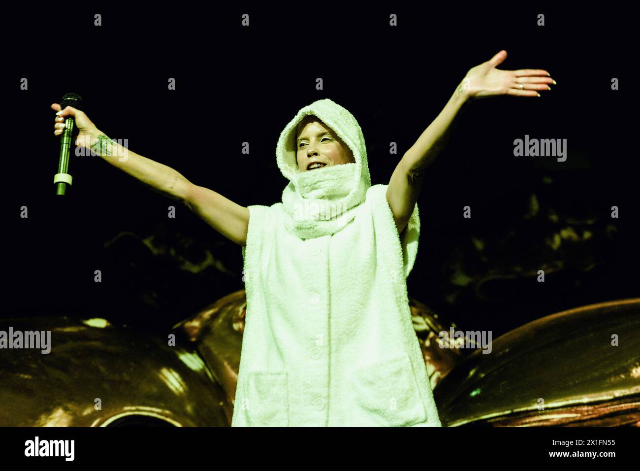 Yolandi visser die antwoord celebrities hi-res stock photography and ...