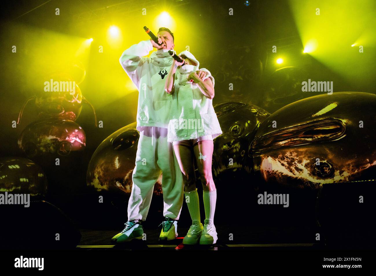 Die antwoord yolandi visser ninja hi-res stock photography and images ...