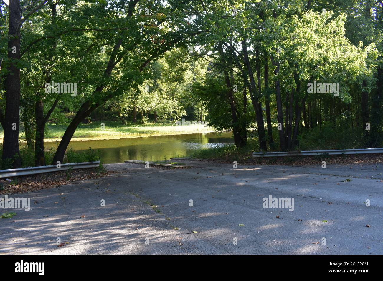 Concrete ramp hi-res stock photography and images - Alamy