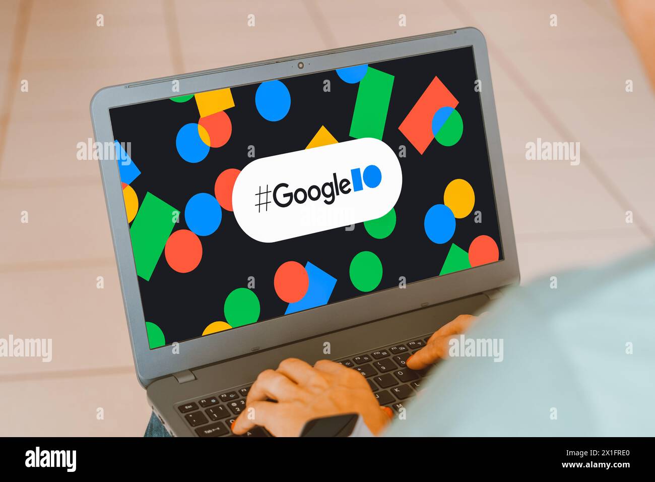 Google io logo hi-res stock photography and images - Alamy