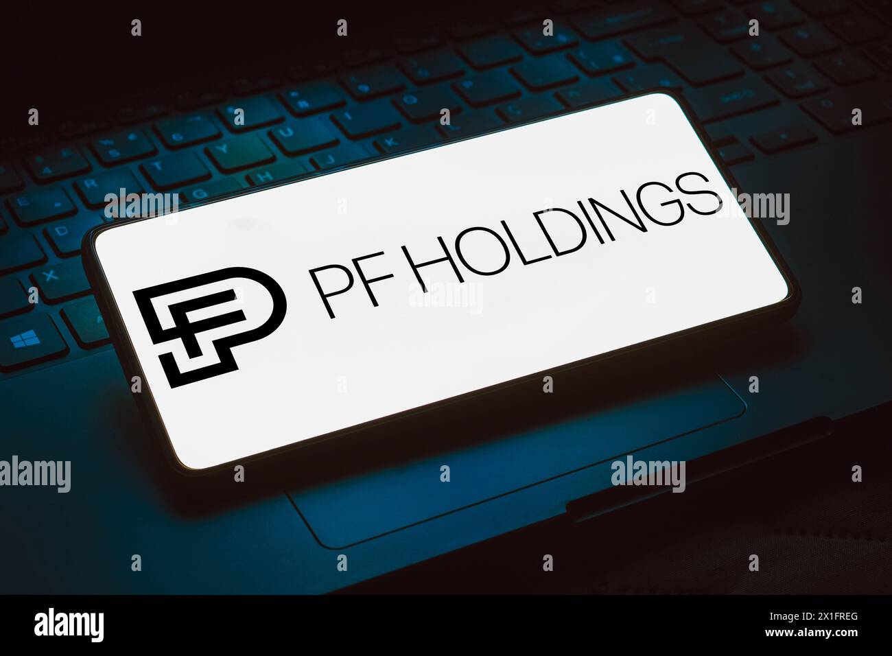 Profrac holding hi-res stock photography and images - Alamy