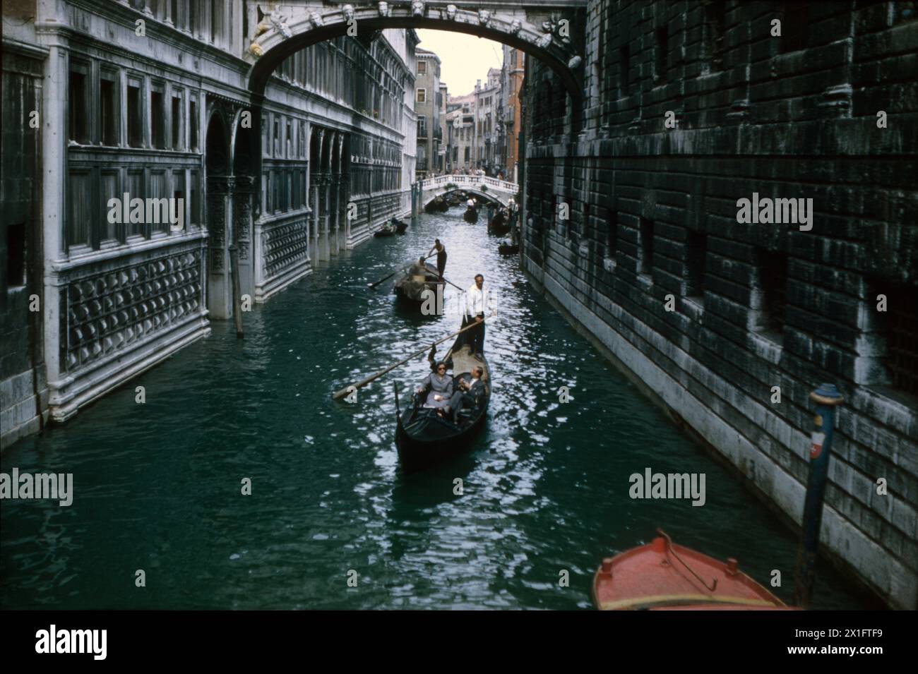 Acqua architettura hi-res stock photography and images - Alamy