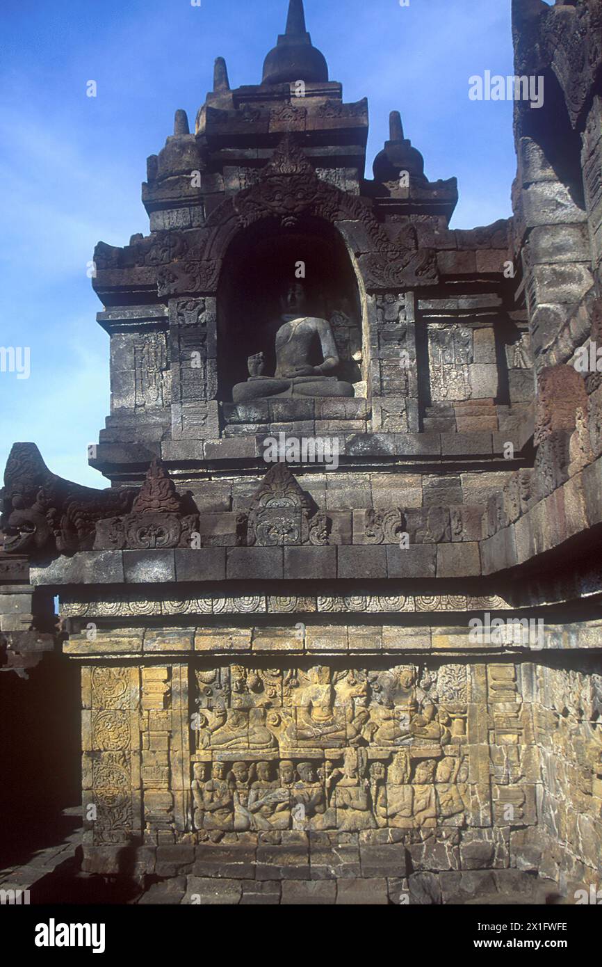 7th century mahayana buddhist temple hi-res stock photography and ...