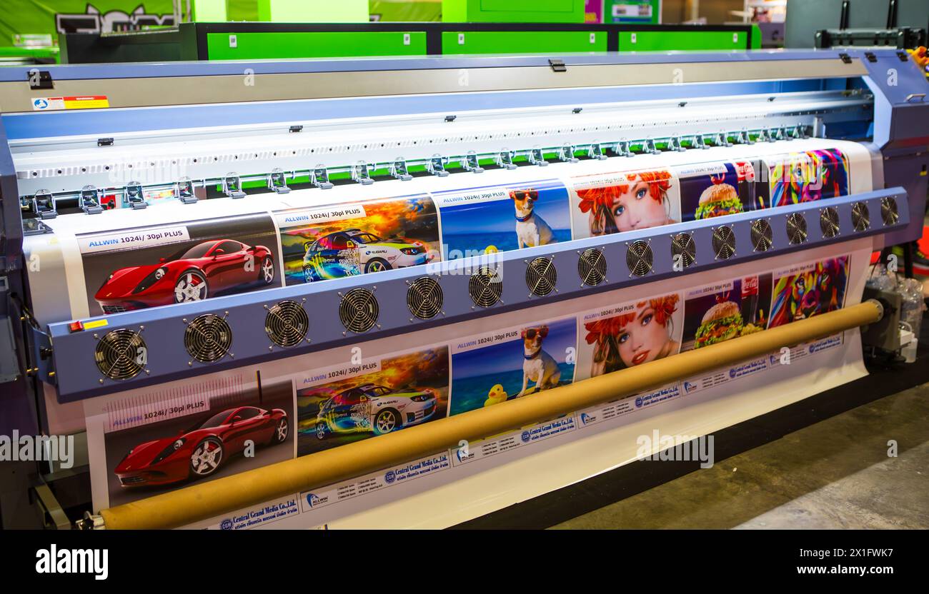 Wide format digital ink jet printer Stock Photo - Alamy