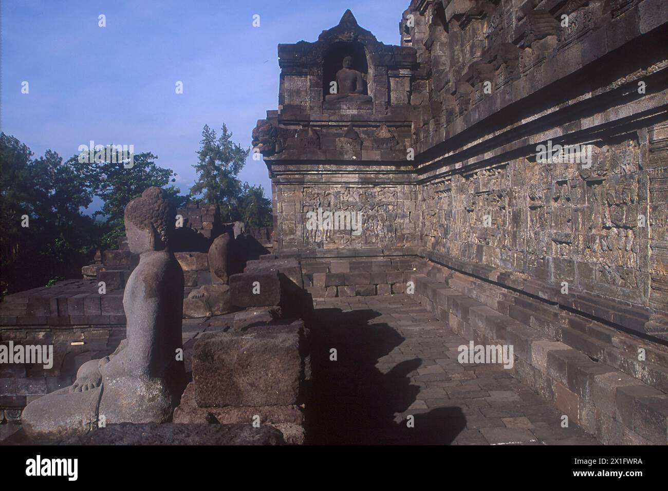 7th century mahayana buddhist temple hi-res stock photography and ...