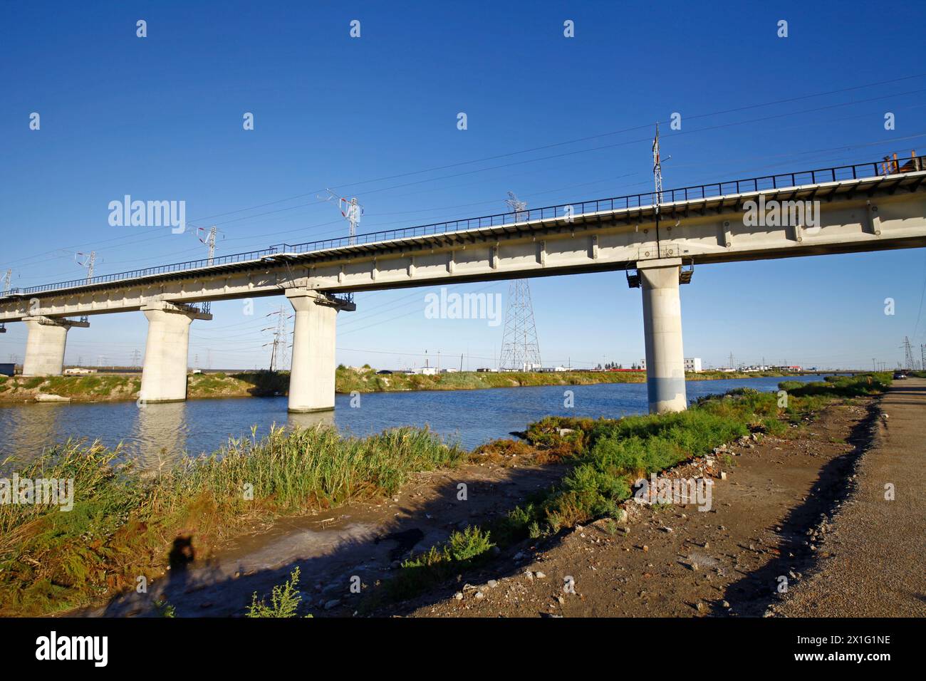 Elevated bridge concrete structure Stock Photo - Alamy