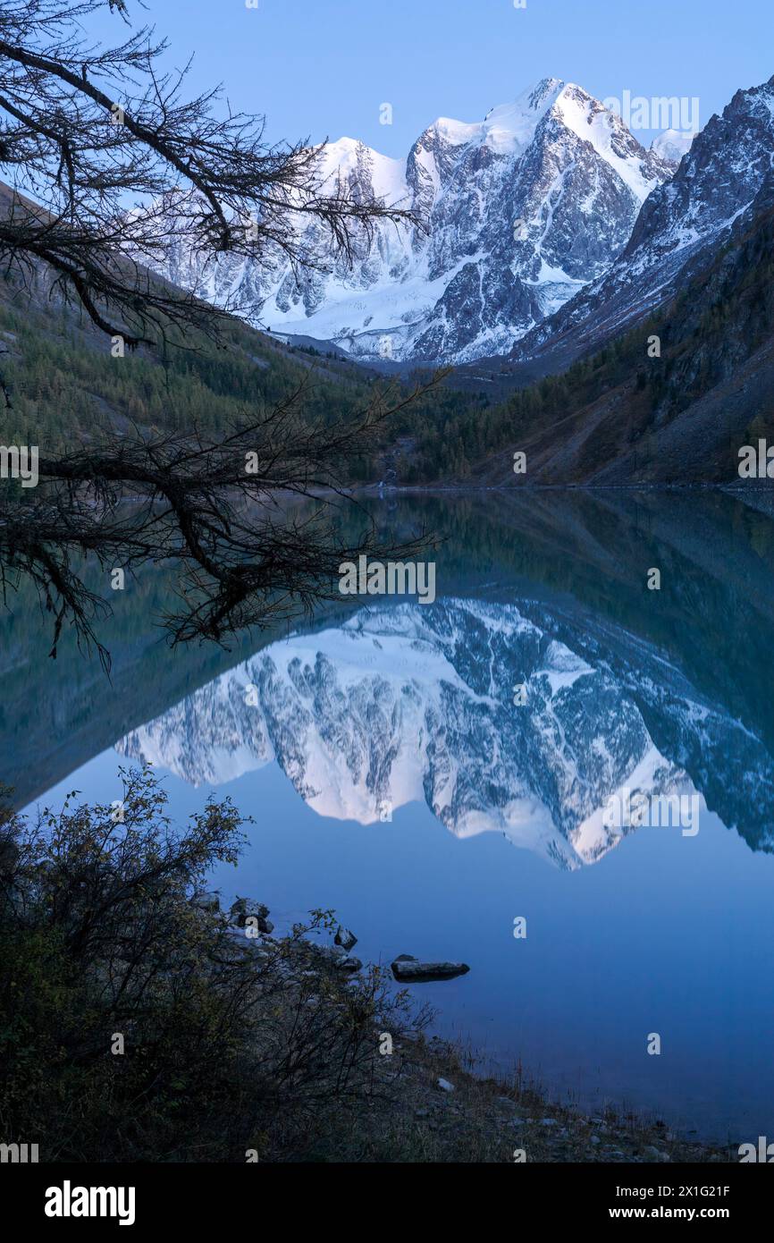Lake Shavlo, Altai mountains, Siberia, Russia Stock Photo - Alamy