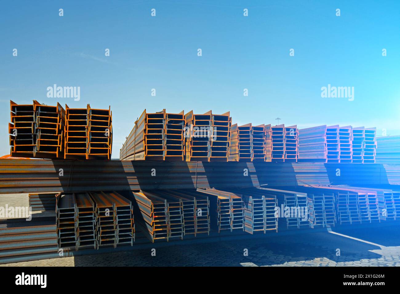 Groove channels hi-res stock photography and images - Alamy