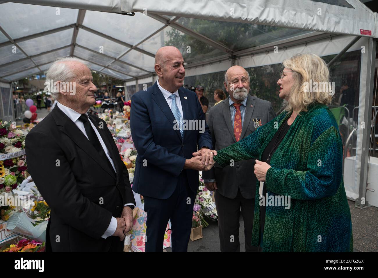 Mayors from across Sydney gather at Bondi Junction to pay tribute to ...