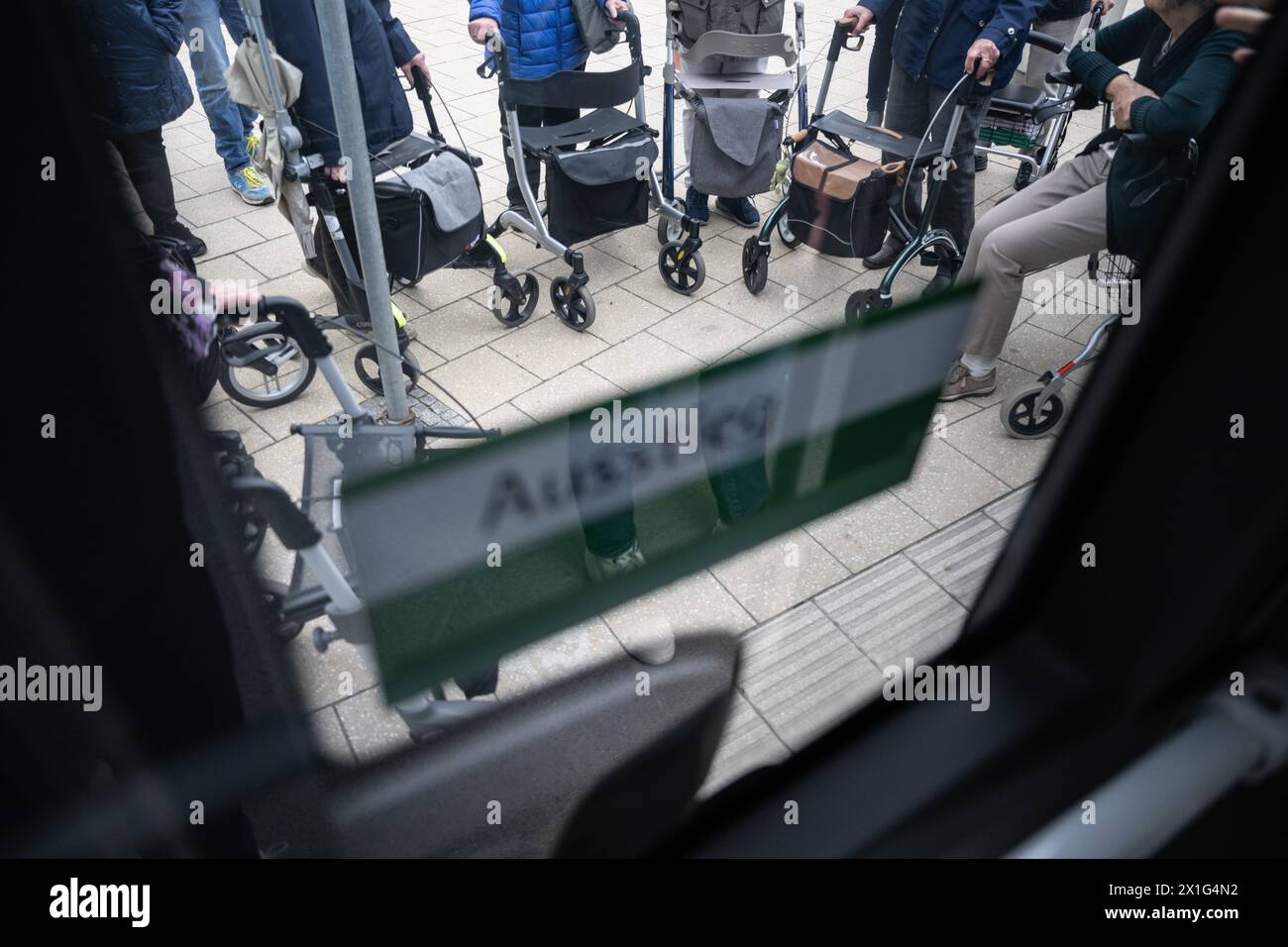 Rollator exercises hi-res stock photography and images - Alamy