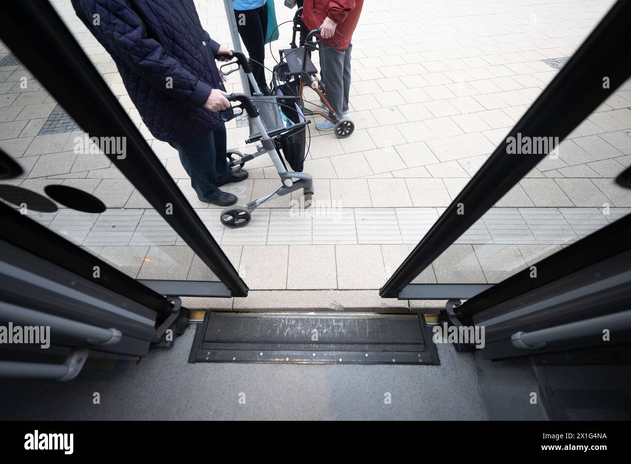 Rollator exercises hi-res stock photography and images - Alamy