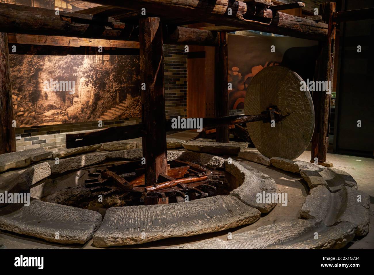 Ox grinder hi-res stock photography and images - Alamy
