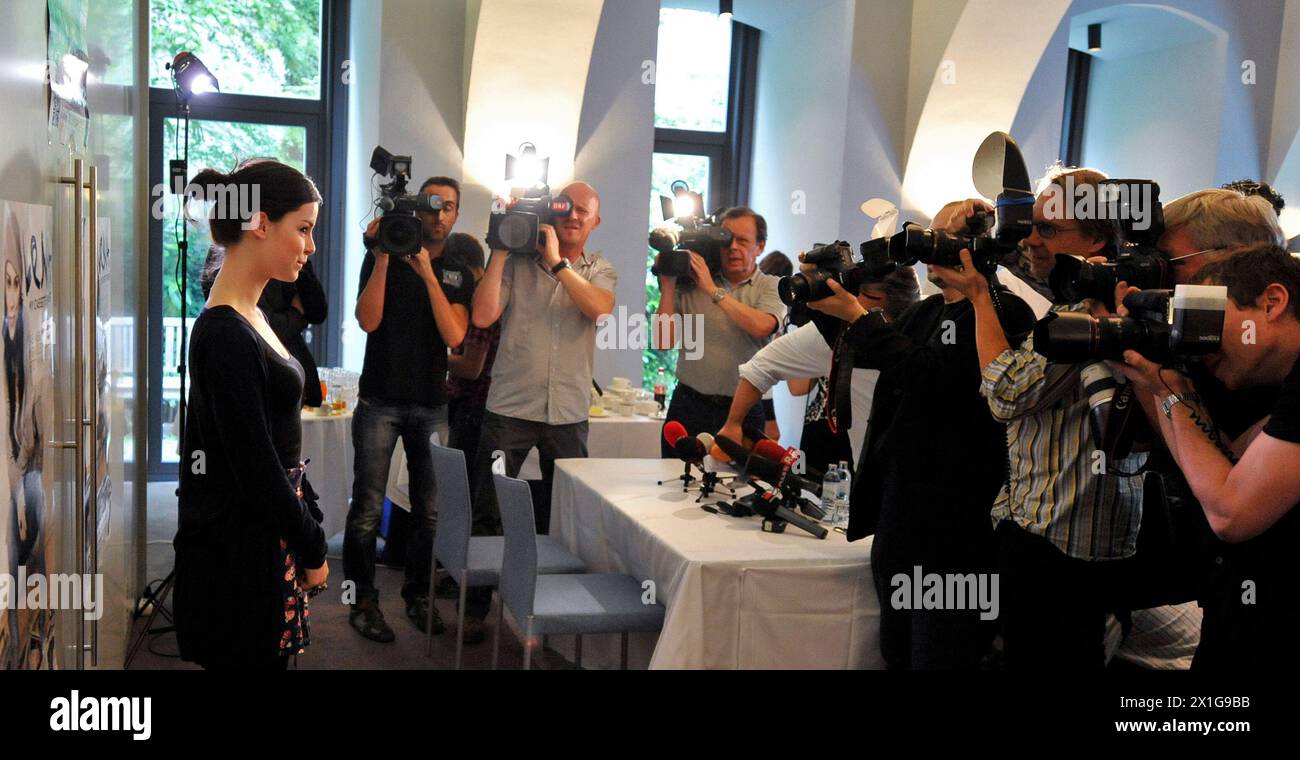 Lena meyer landrut 2010 hi-res stock photography and images - Alamy