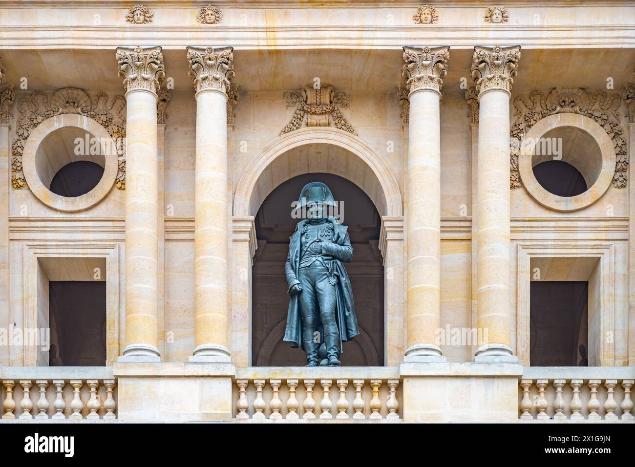 French neoclassical architecture hi-res stock photography and images ...