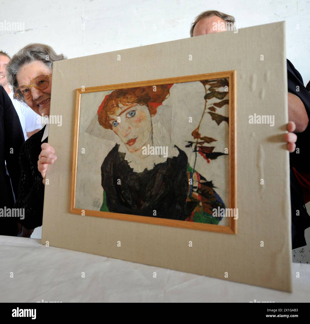Schiele's painting "Portrait of Wally" returned back to Vienna on 20 ...