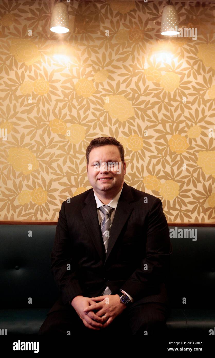 British Tenor Paul Potts in Vienna on 12 October. - 20101012 PD1483 ...