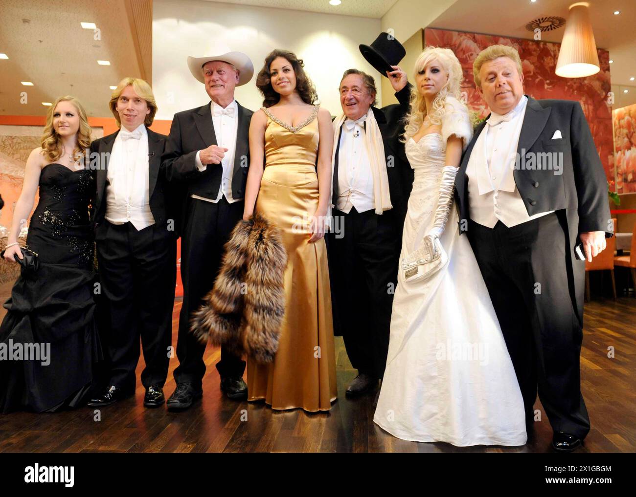 Traditional Vienna Opera Ball 2011 at the Vienna State Opera in Vienna ...