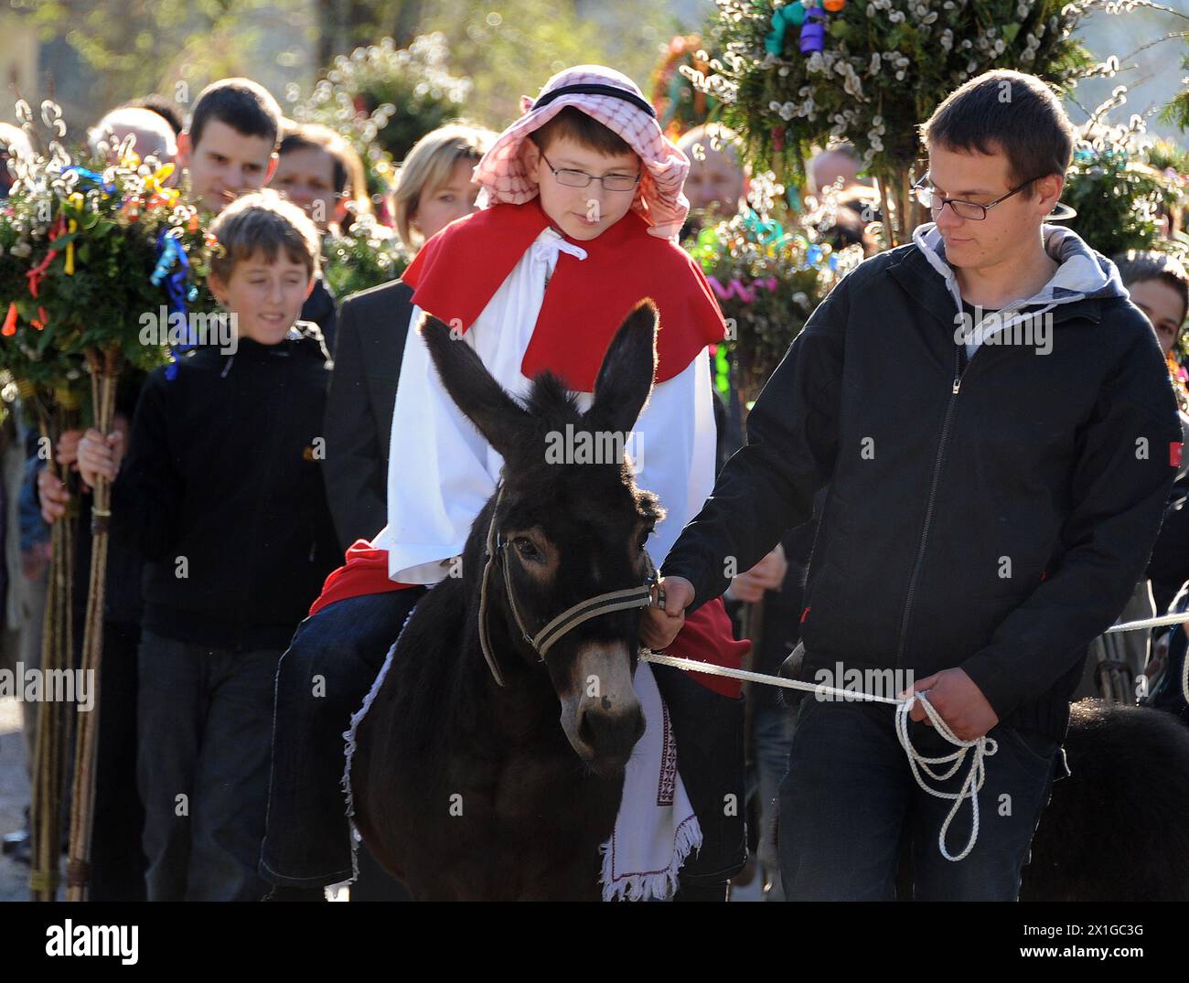 Austria - Easter Traditions - Traditional Palm Sunday procession with ...
