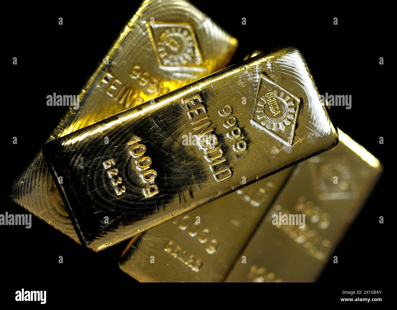 Gold production hi-res stock photography and images - Alamy