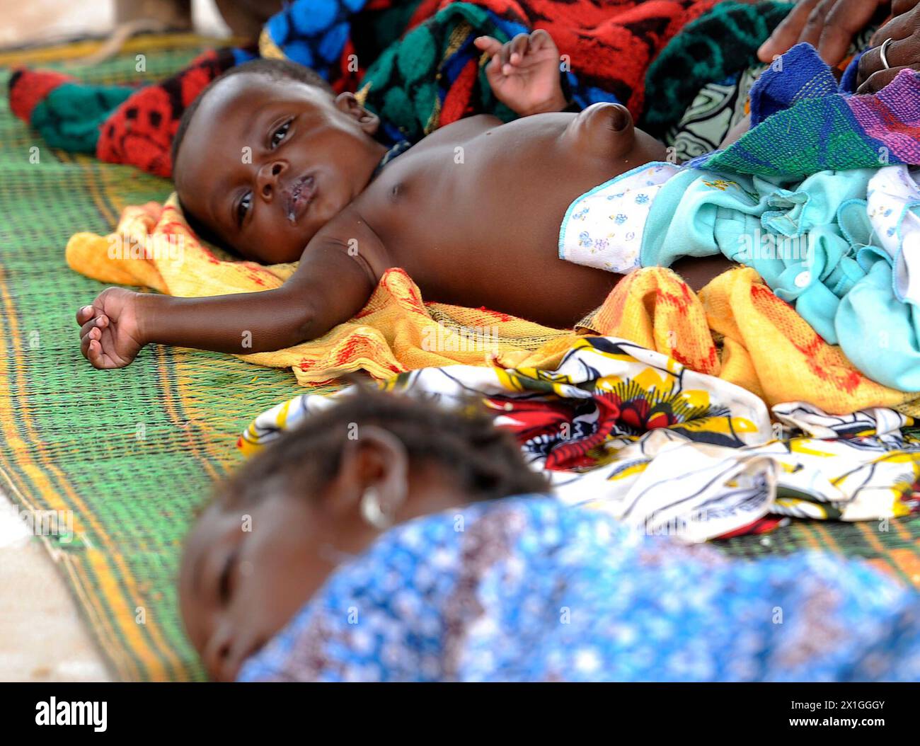 09072012 - NIAMEY - NIGER: The hunger crisis in the Sahel assumes ...