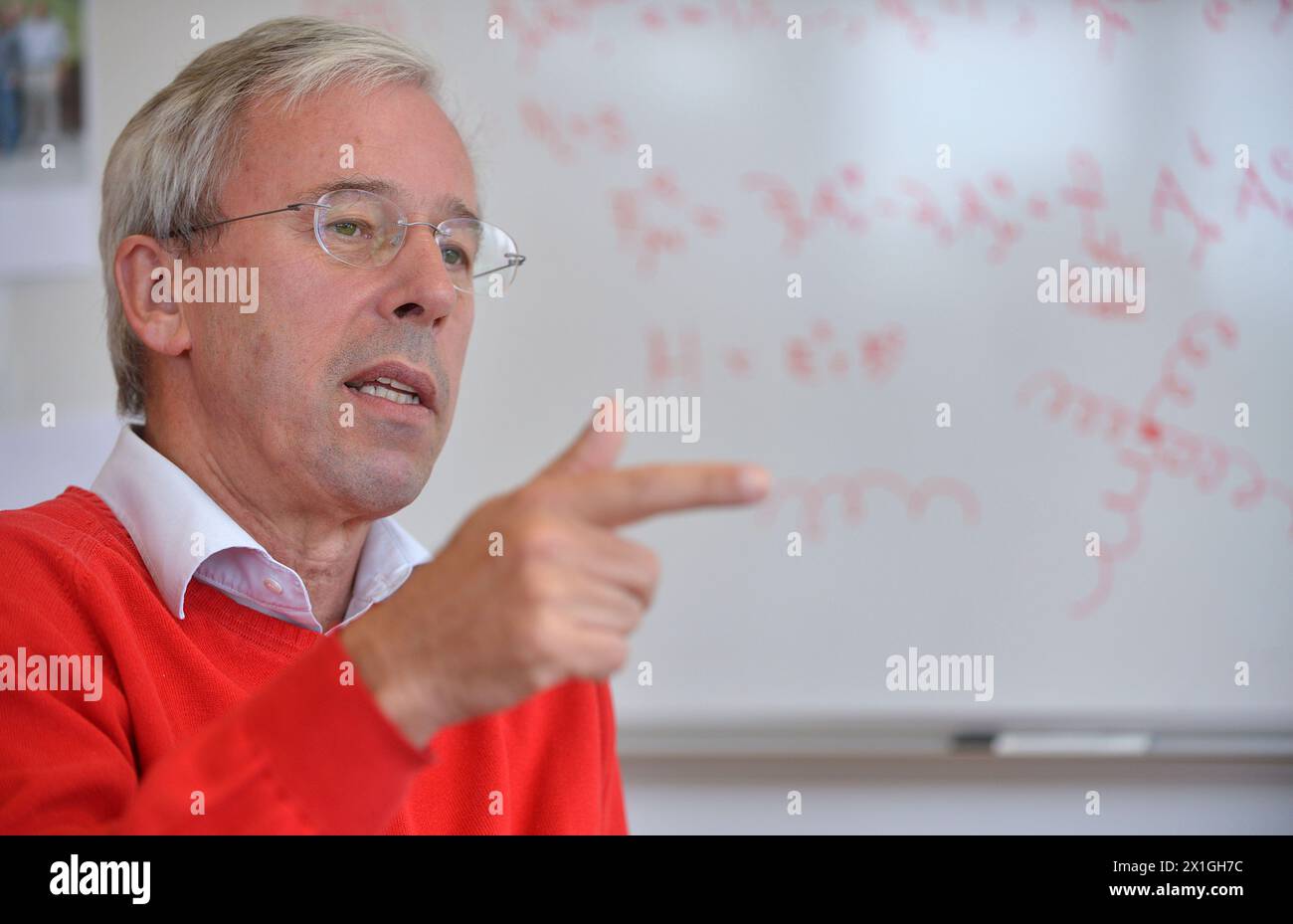 Innsbruck - German-Austrian experimental physicist Rainer Blatt and ...