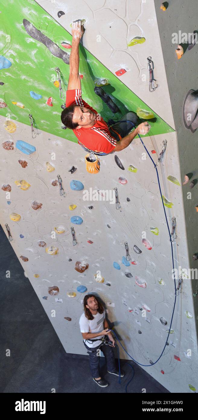 Professional climber extreme climbers huberbuam hi-res stock ...