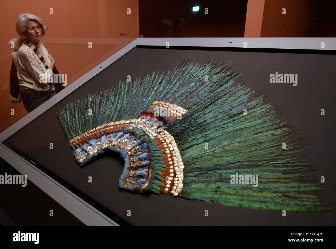 Featherwork hi-res stock photography and images - Alamy