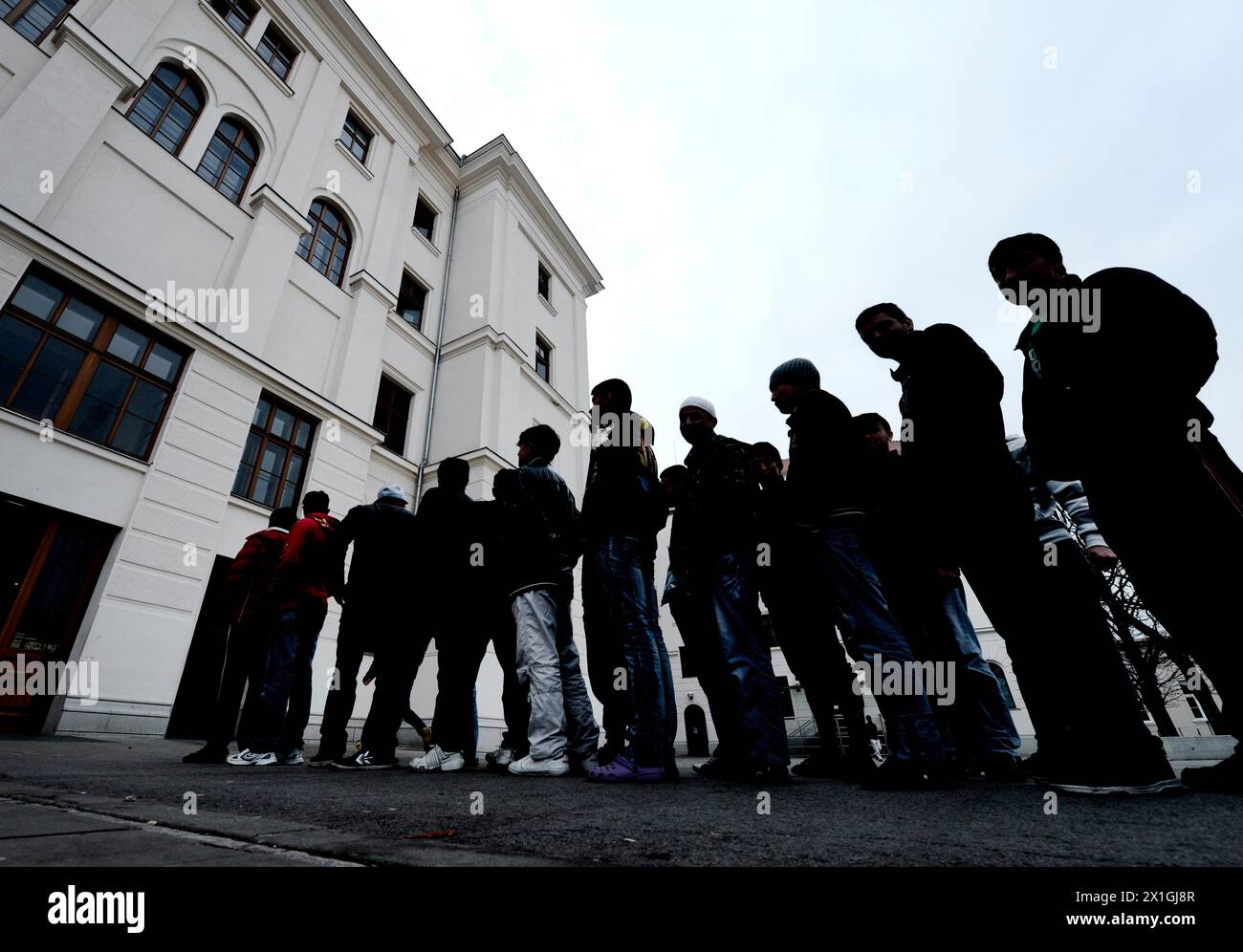 Asylum seekers reception hi-res stock photography and images - Alamy