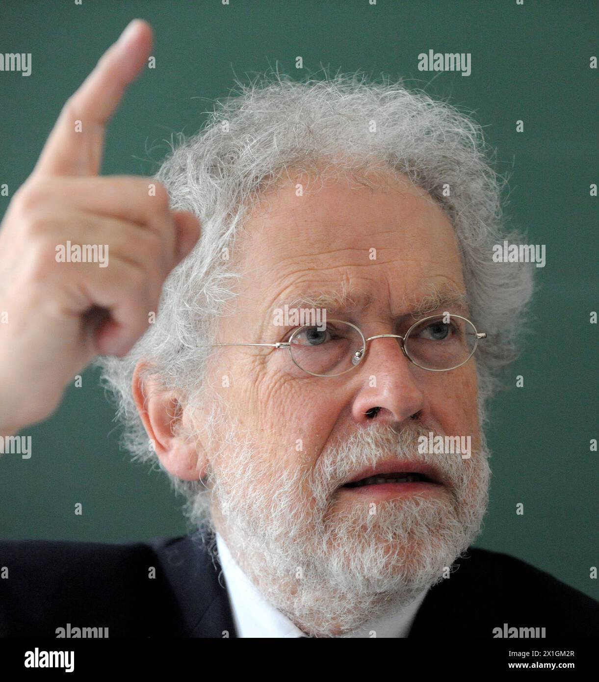 The austrian quantum physicist Anton Zeilinger at the press conference ...