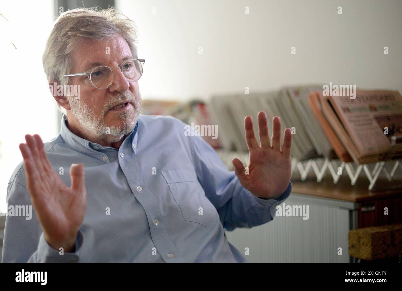 Interview with editor of the austrian daily newspaper 'Der Standard ...