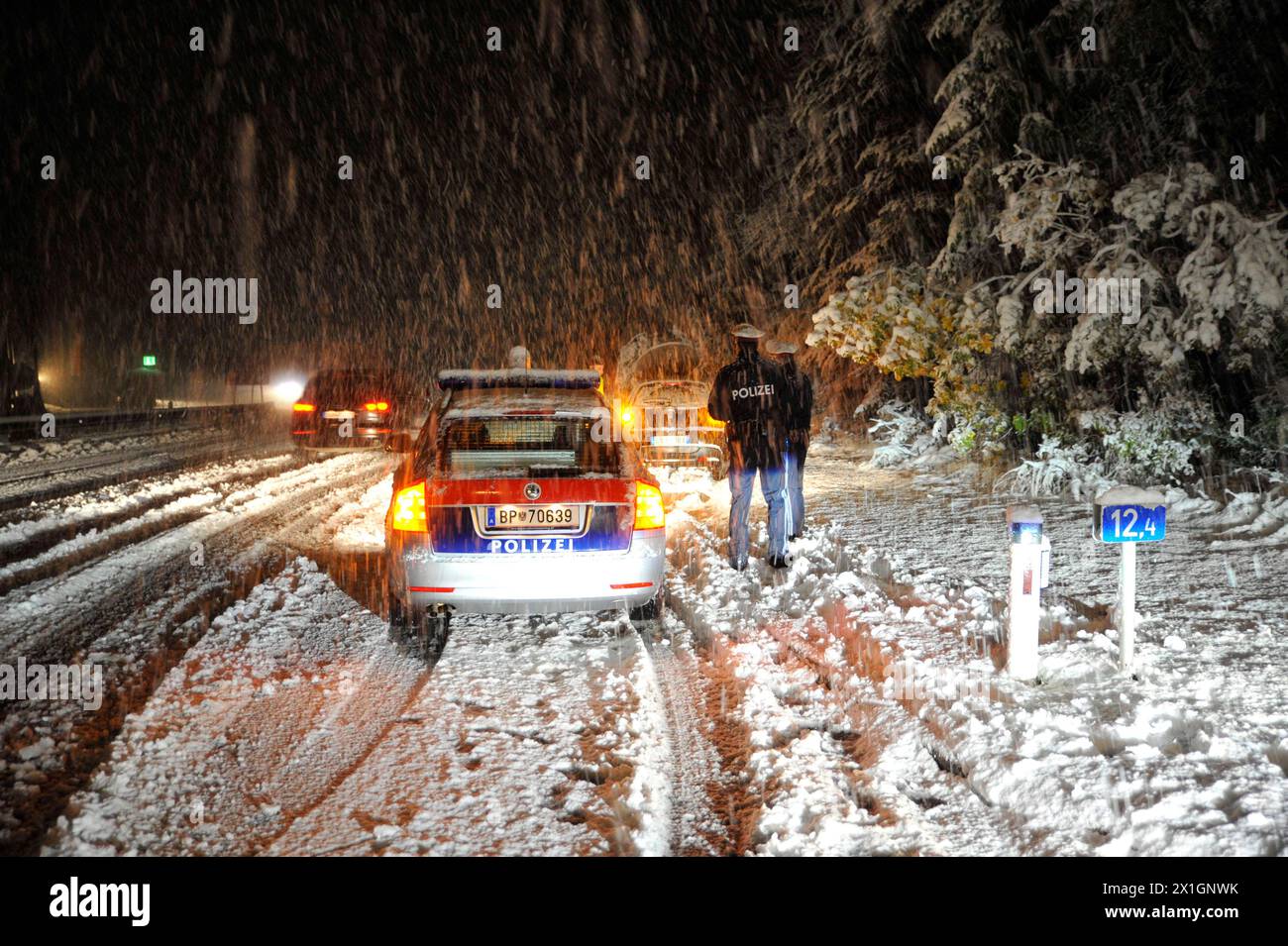 50 centimeters hi-res stock photography and images - Alamy