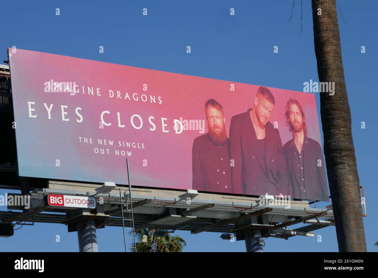 Los Angeles, California, USA 15th April 2024 Imagine Dragons Eyes ...