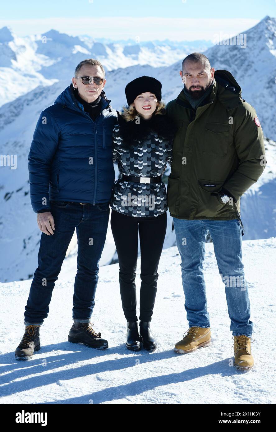 Dave bautista spectre daniel hi-res stock photography and images - Alamy