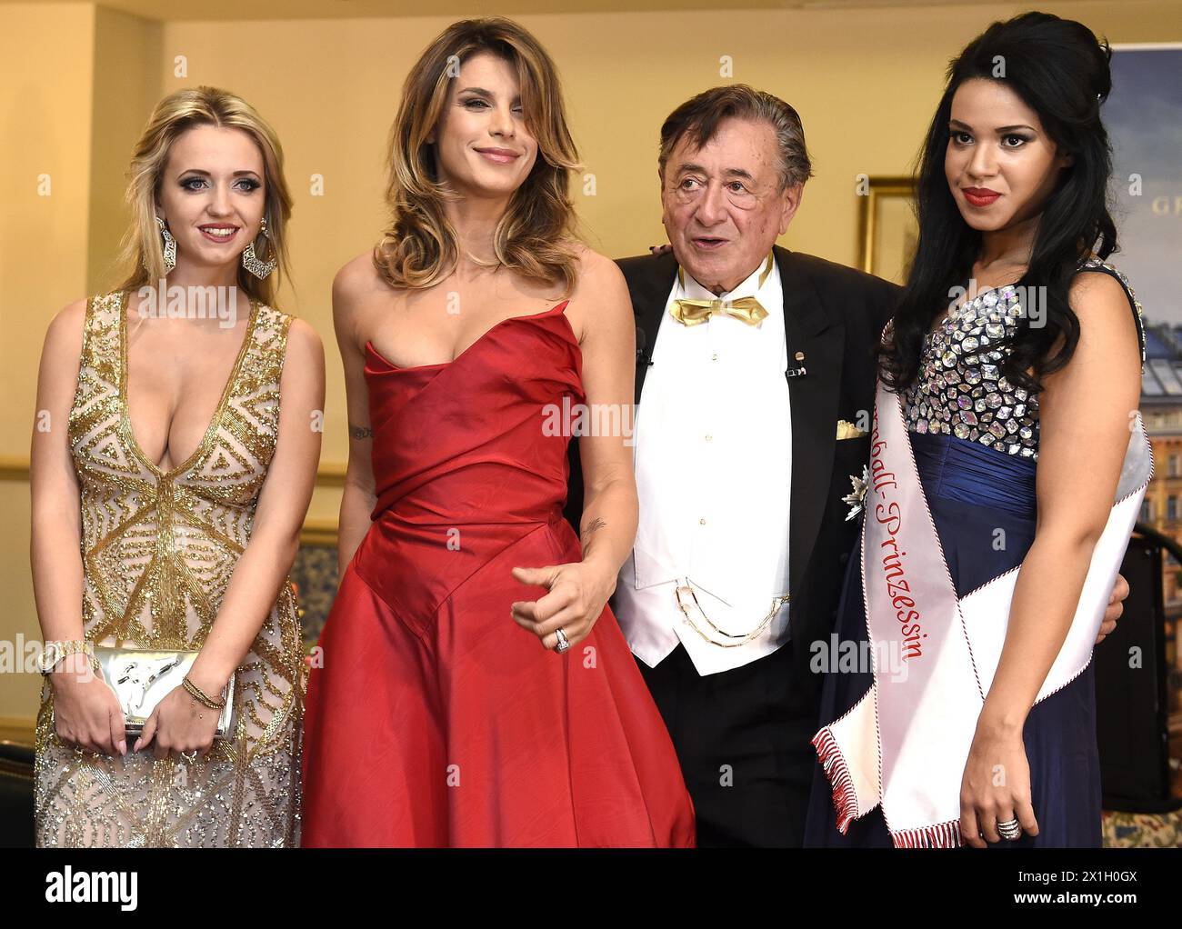 Elisabetta canalis wiener opernball hi-res stock photography and images ...