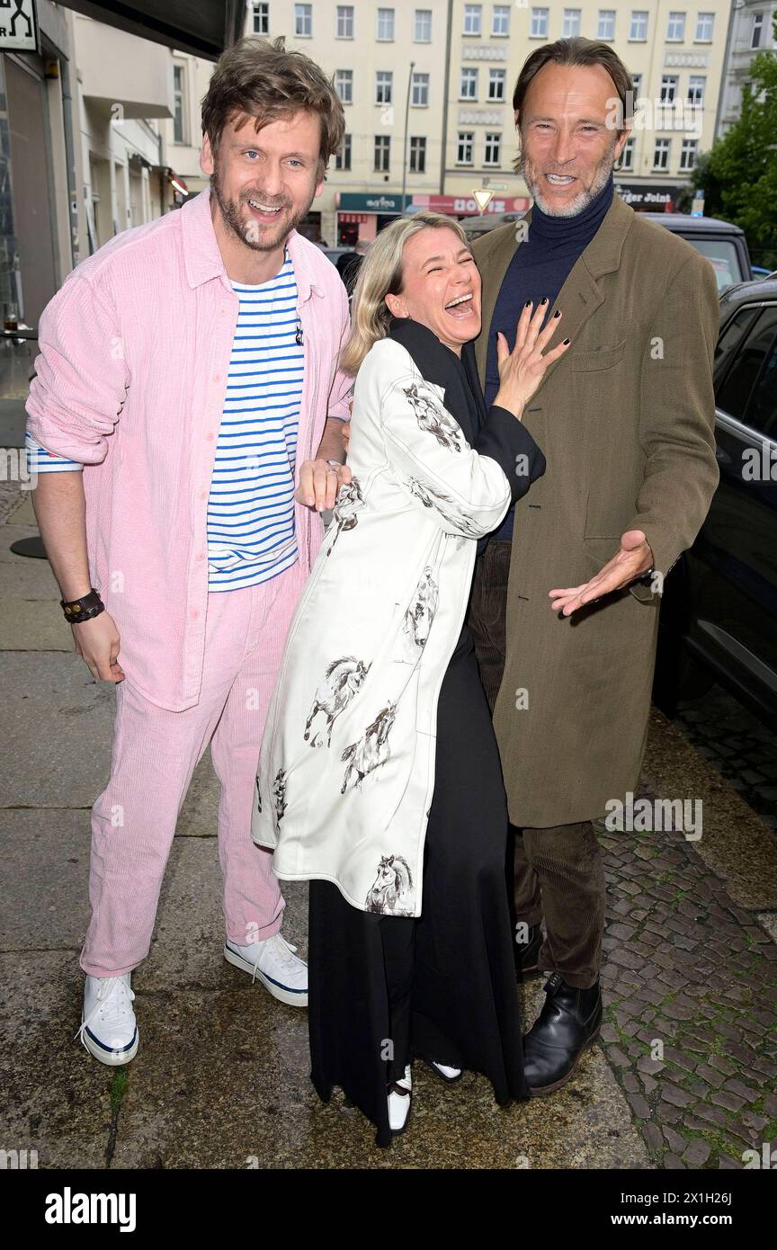 Steve Windolf, Kerstin Landsmann und Bernhard Bettermann beim Kick Off ...