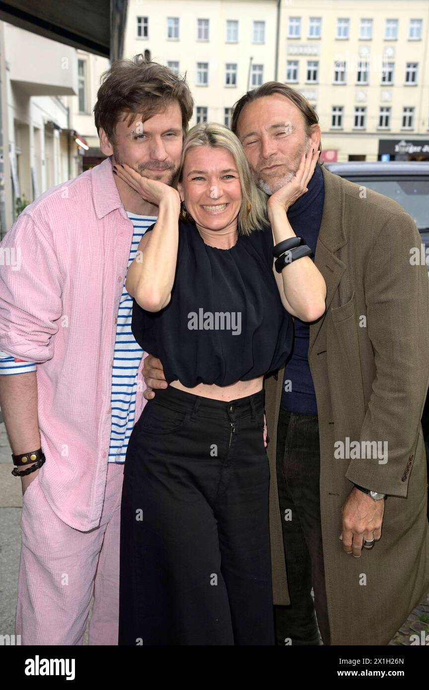 Steve Windolf, Kerstin Landsmann und Bernhard Bettermann beim Kick Off ...