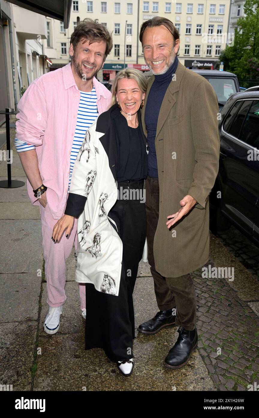 Steve Windolf, Kerstin Landsmann und Bernhard Bettermann beim Kick Off ...