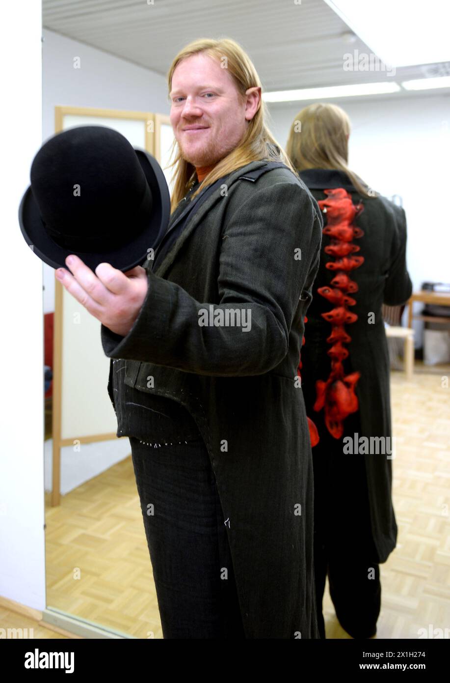 German actor Christoph Franken, the new devil of Hugo von Hofmannsthal ...