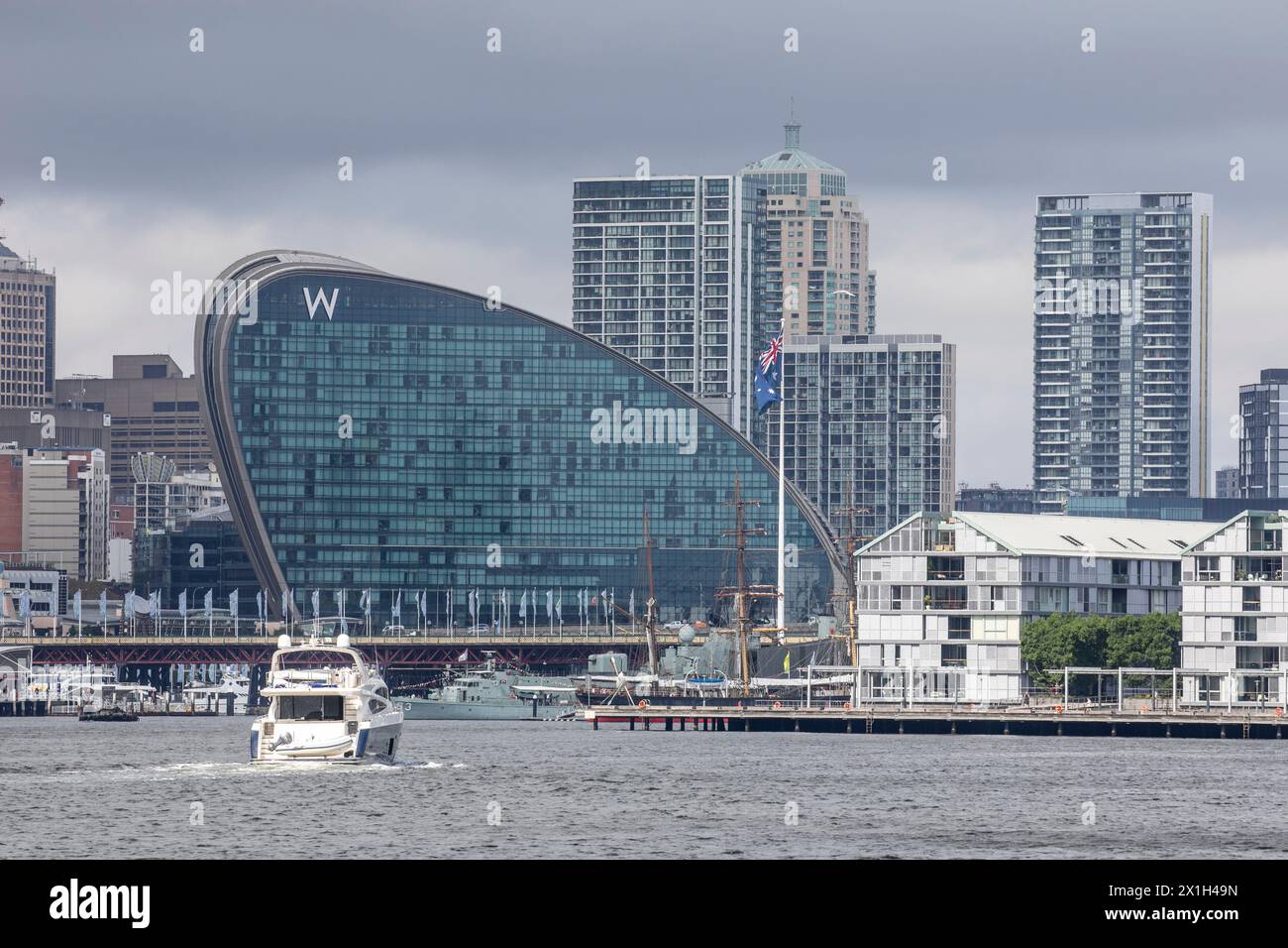 585 room hotel hi-res stock photography and images - Alamy