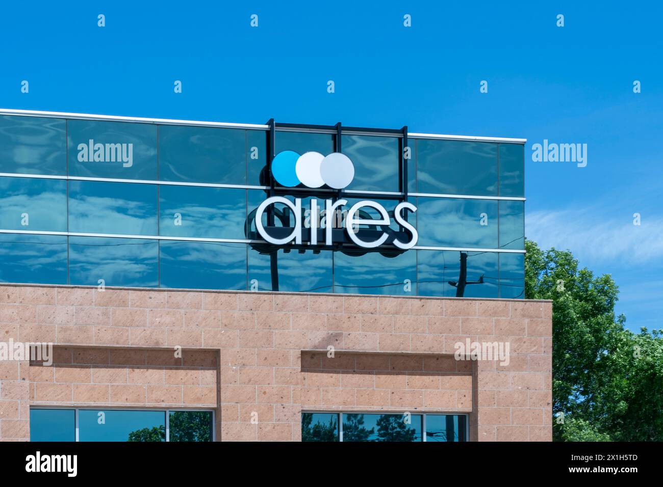 Aires relocation hi-res stock photography and images - Alamy