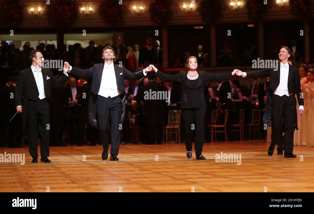 Traditional Vienna Opera Ball at the Wiener Staatsoper (Vienna State ...