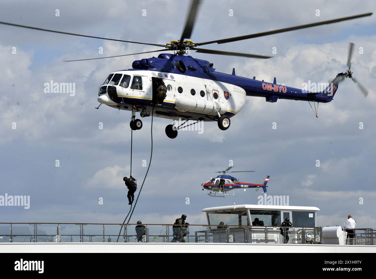 Police special unit hi-res stock photography and images - Alamy