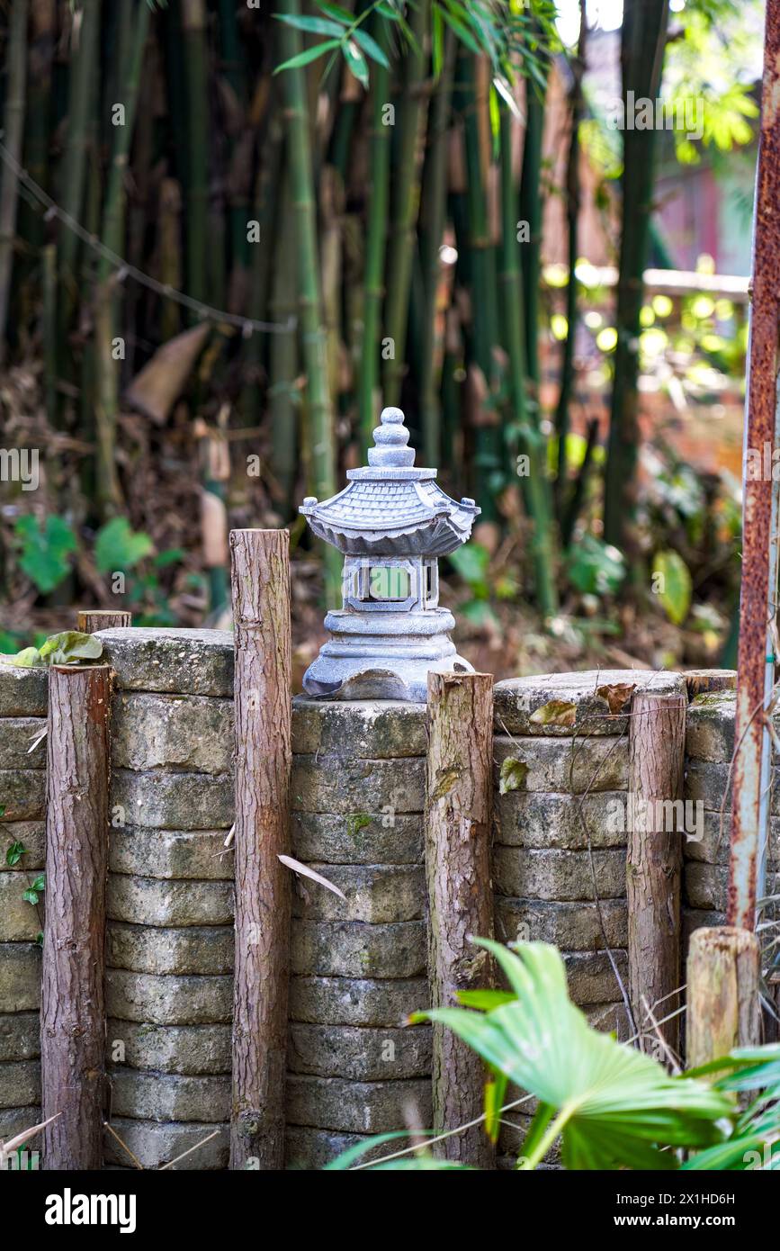Traditional Chinese lamp holder in a forest hut Stock Photo - Alamy