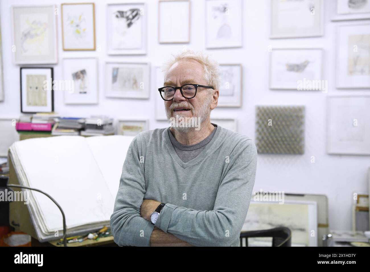 12 tone hi-res stock photography and images - Alamy