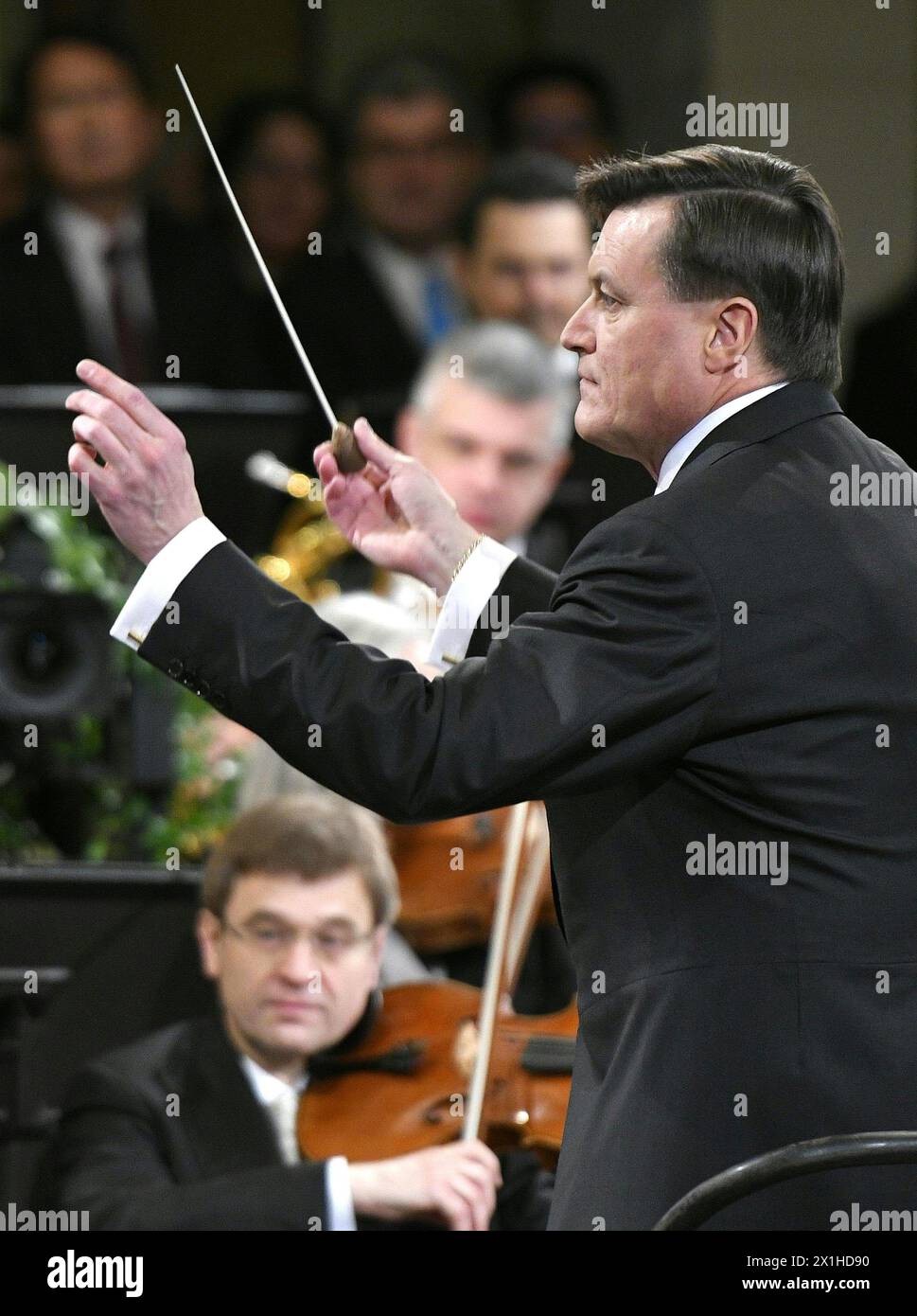 The 2019 Vienna Philharmonic New Year's Concert under the baton of ...